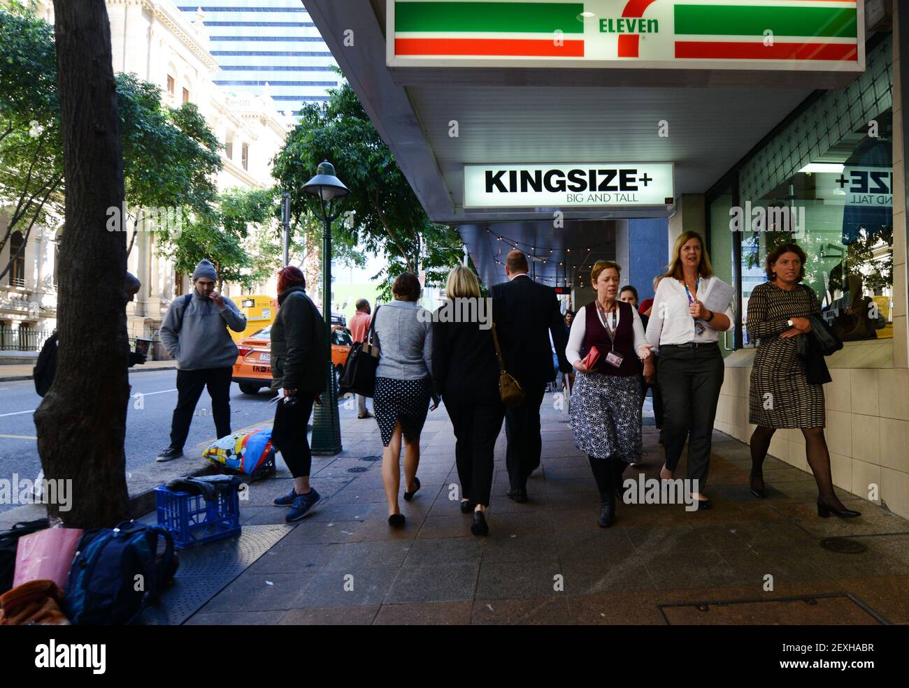 Busy city center hi-res stock photography and images - Alamy