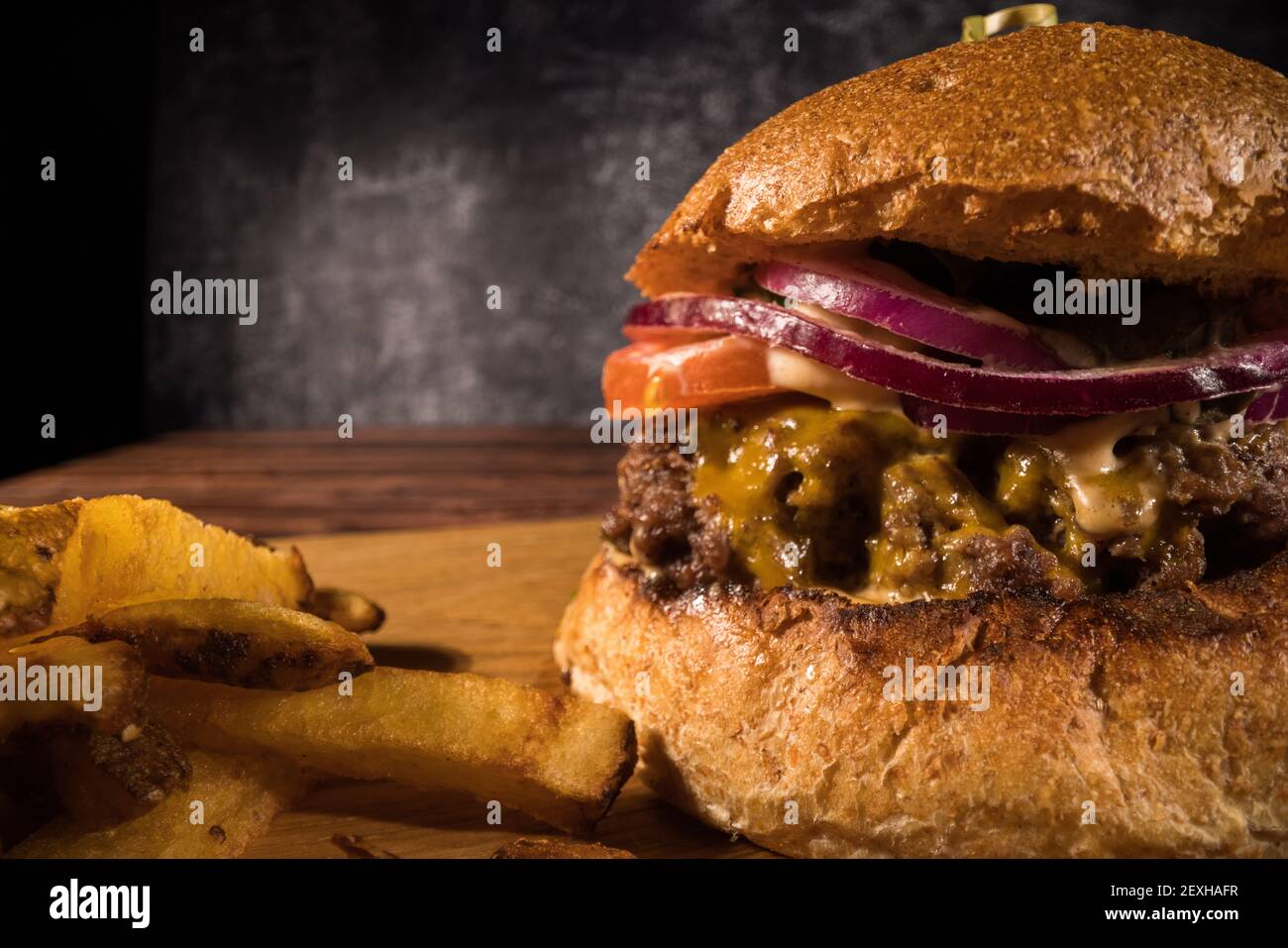 American Burger in close-up - delicious Cheeseburger Stock Photo - Alamy