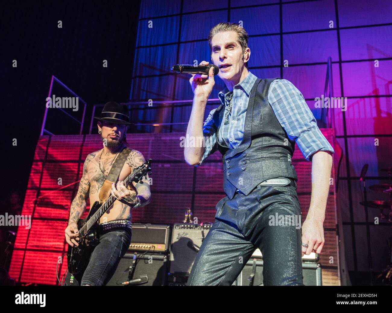Musicians Perry Farrell and Dave Navarro of Janes Addiction perform at ...