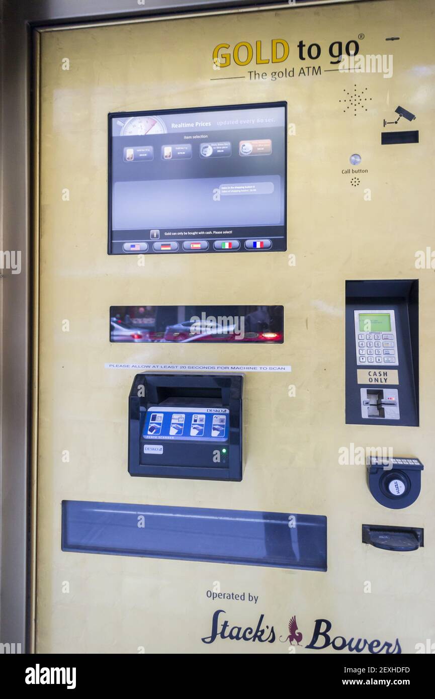 Gold to go vending machine hi-res stock photography and images - Alamy