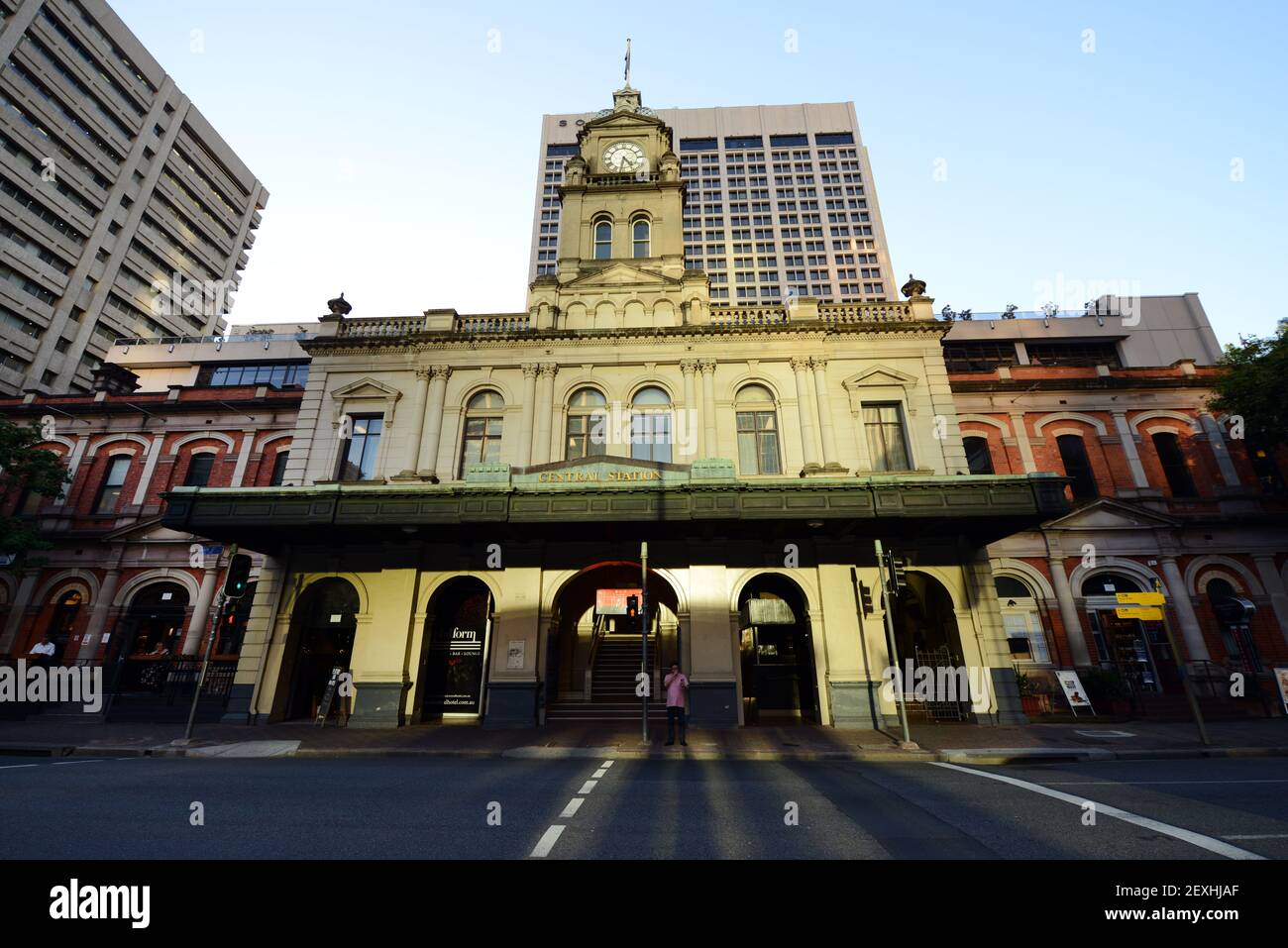 Brisbane central train station Stock Photo - Alamy
