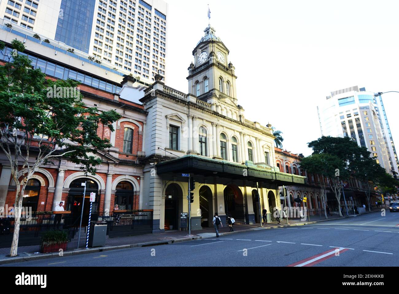 Brisbane central train station Stock Photo - Alamy