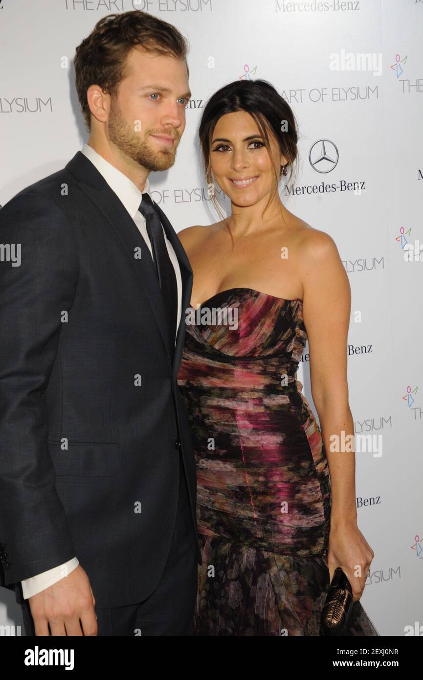 L-R Cutter Dykstra, Jamie Lynn Sigler attend the Art Of Elysium Heaven ...