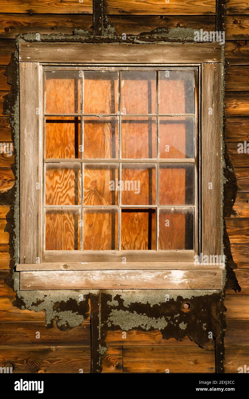 Run Down Ruin Boarded Up House Plywood Window Panes Stock Photo - Alamy