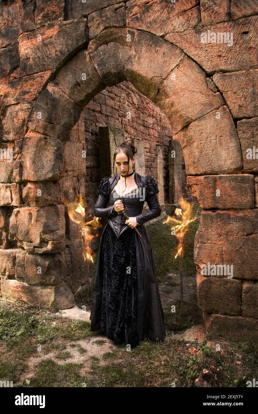 Fire ritual hi-res stock photography and images - Alamy