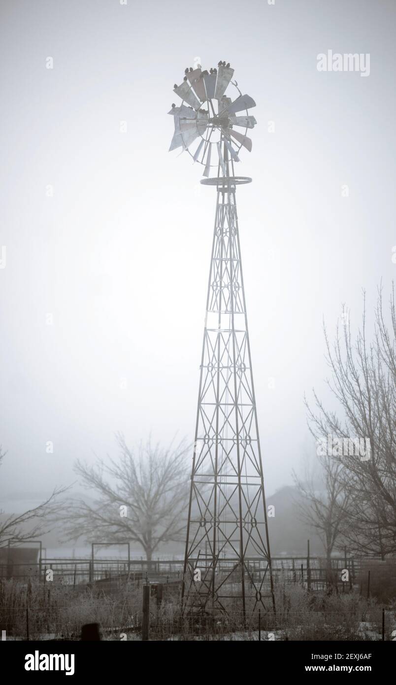 Old Broken Windmill Now Serves as Birdhouse Ranch Farm Stock Photo - Alamy