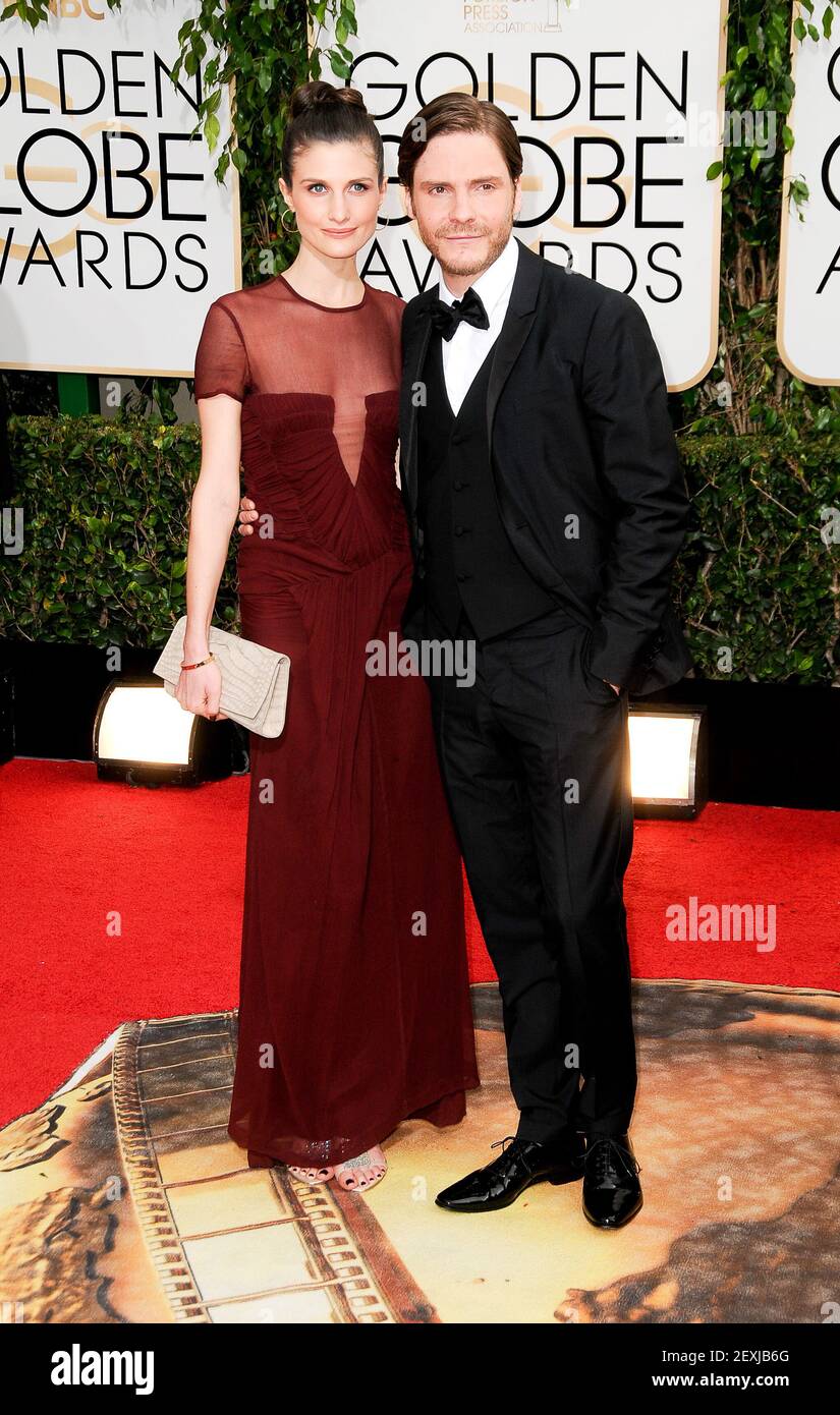 Actor Daniel Bruhl arrives at the 71st Annual Golden Globe Awards held ...