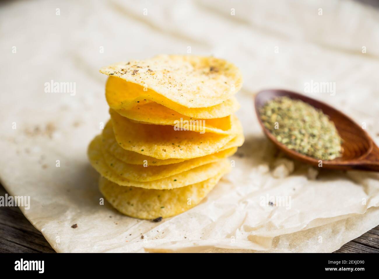 Shallow fried chips hi-res stock photography and images - Alamy