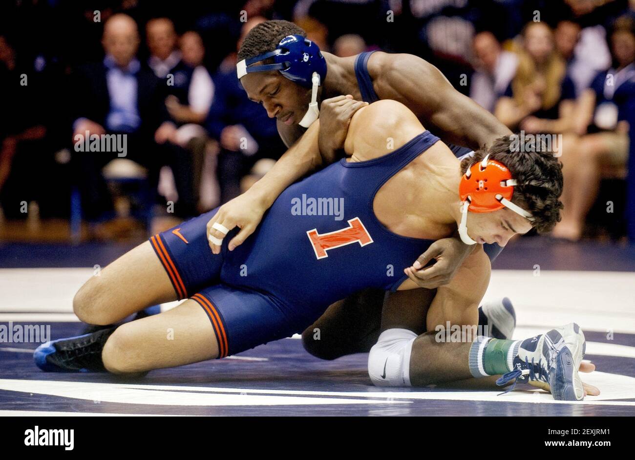 Colllege sports hi-res stock photography and images - Alamy