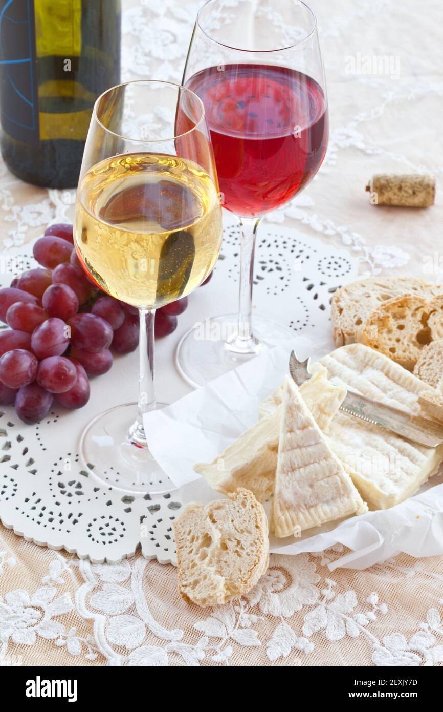 Cheese, bread and wine Stock Photo - Alamy