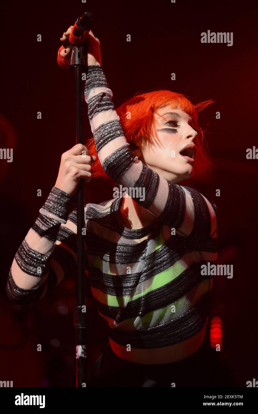 Praia Hayley Williams