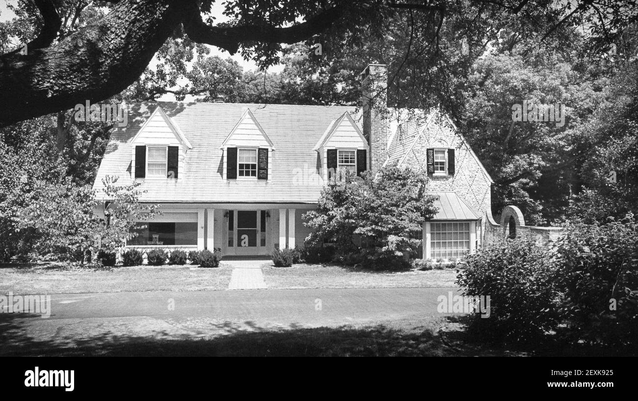 William Burroughs final home in St. Louis was on Price Road in Ladue ...