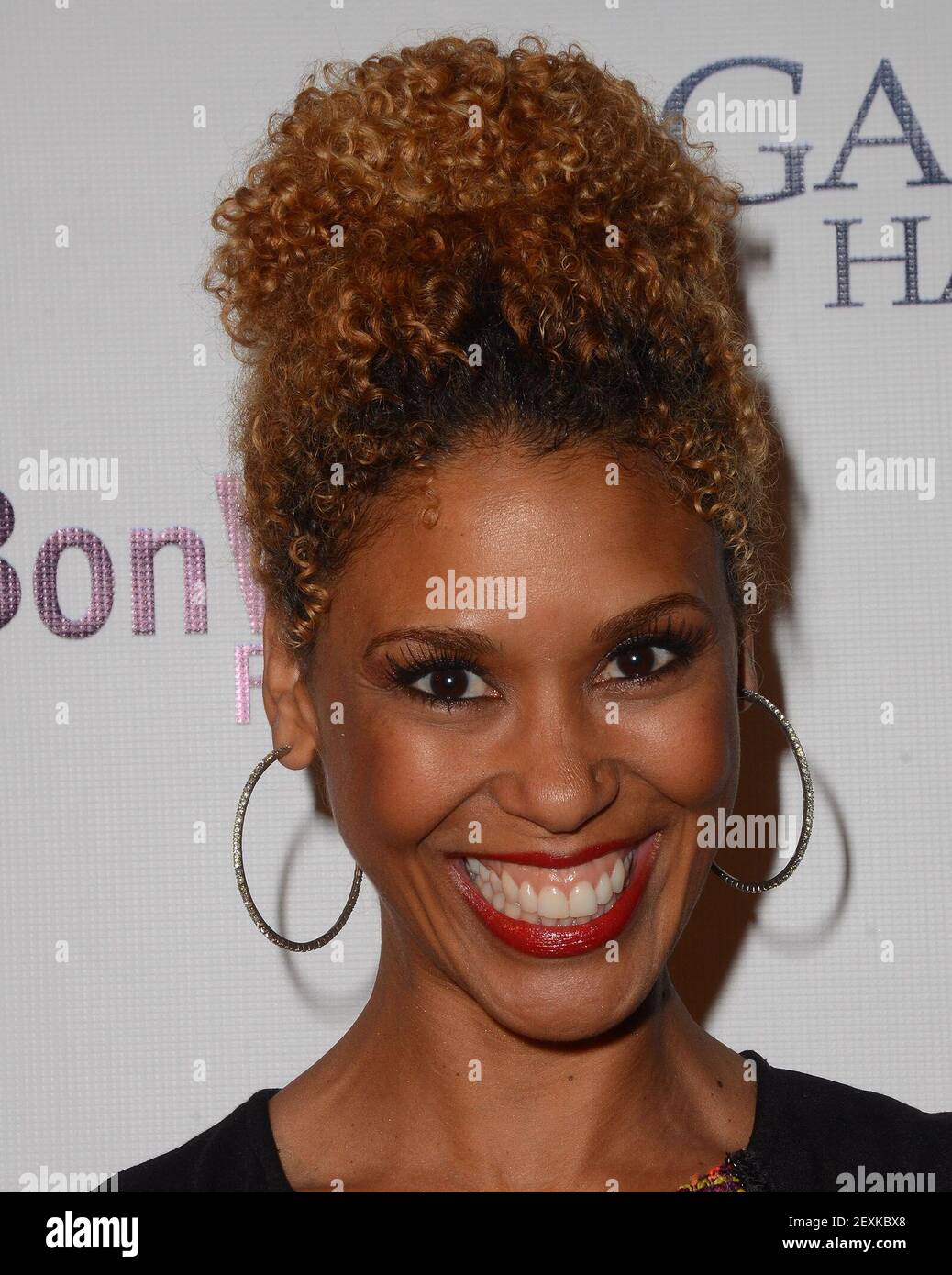 The ganzfeld haunting hi-res stock photography and images - Alamy