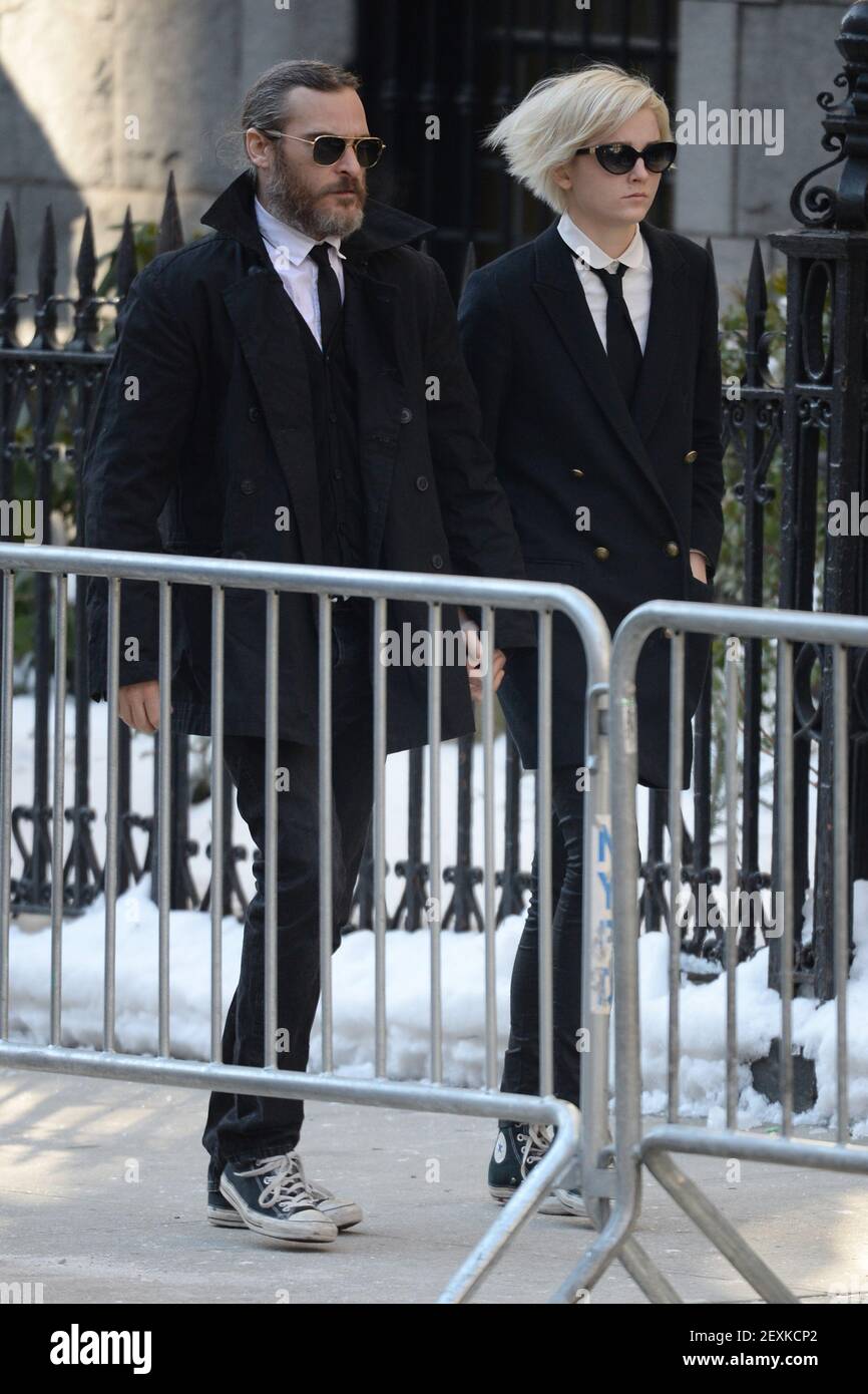 Joaquin Phoenix Girlfriend