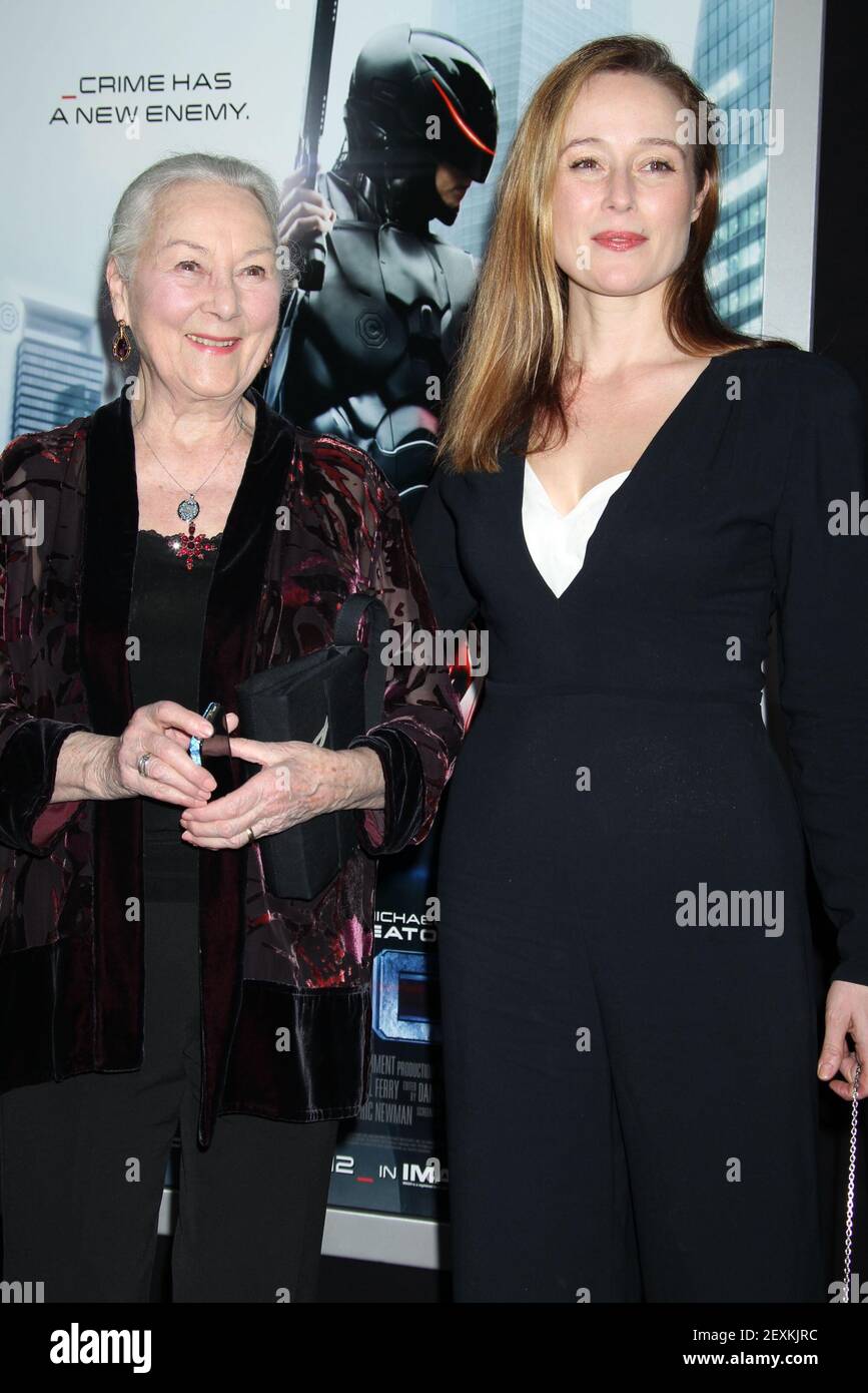 10 February 2014 - Hollywood, California - Rosemary Harris, Jennifer ...