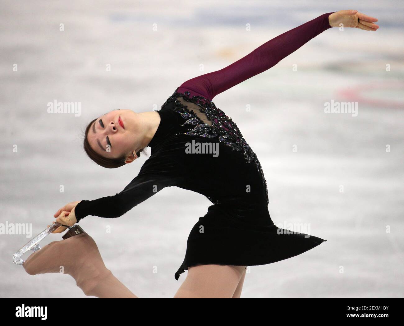 Yuna Kim of South Korea performs in the ladies' figure skating free ...