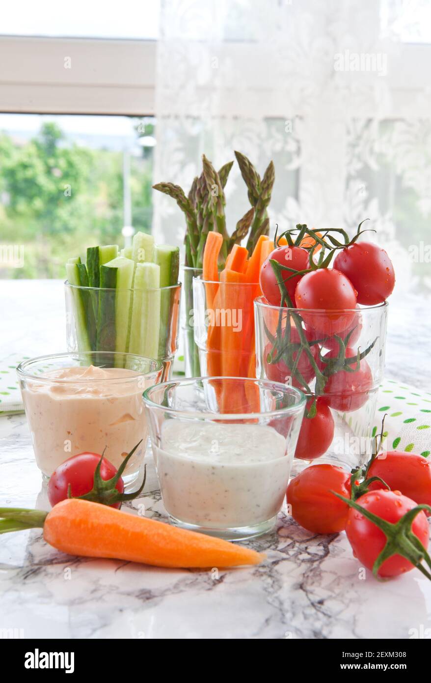 Vegetable sticks hi-res stock photography and images - Alamy