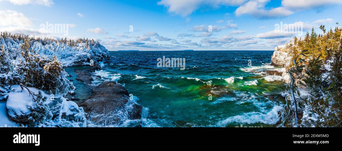 Indian Head Cove & The Grotto Bruce Peninsula National Park Tobermory ...