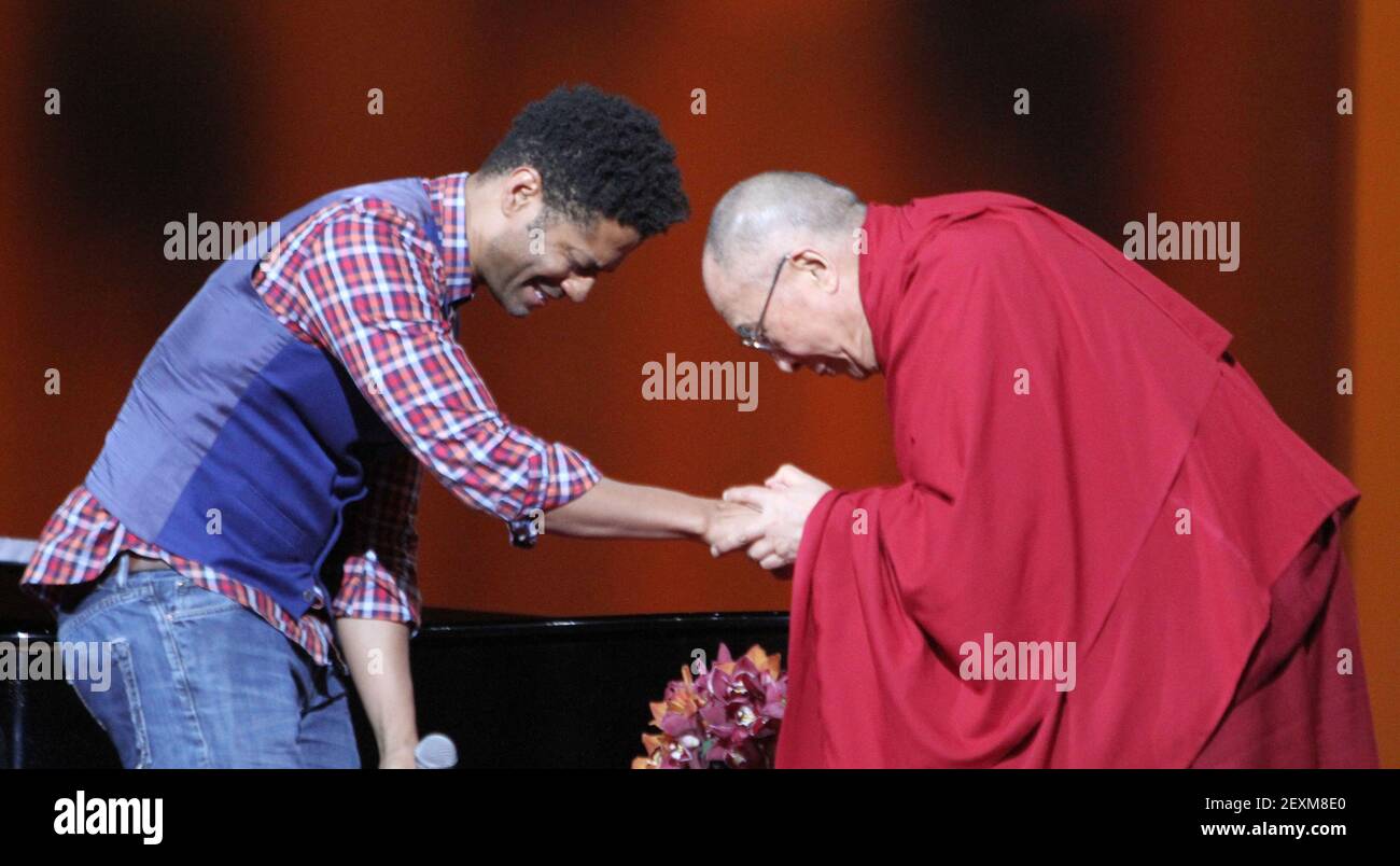 25 February 2014 - Los Angeles, California - Eric Benet, Dalai Lama ...