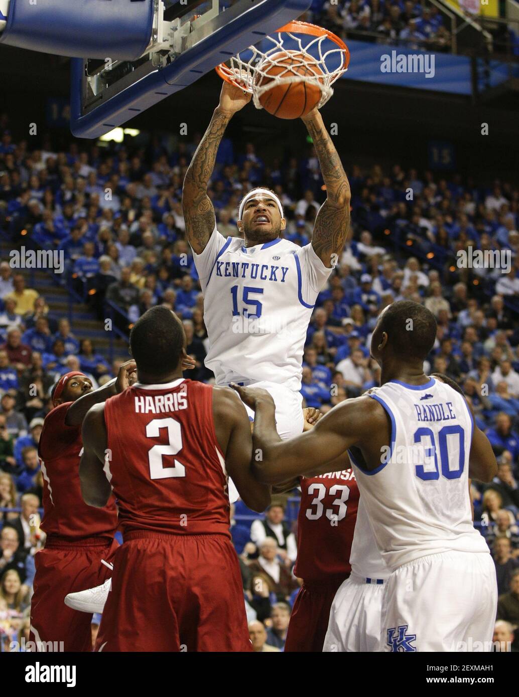 Kentucky Wildcats forward Willie Cauley-Stein (15) goes for a dunk ...