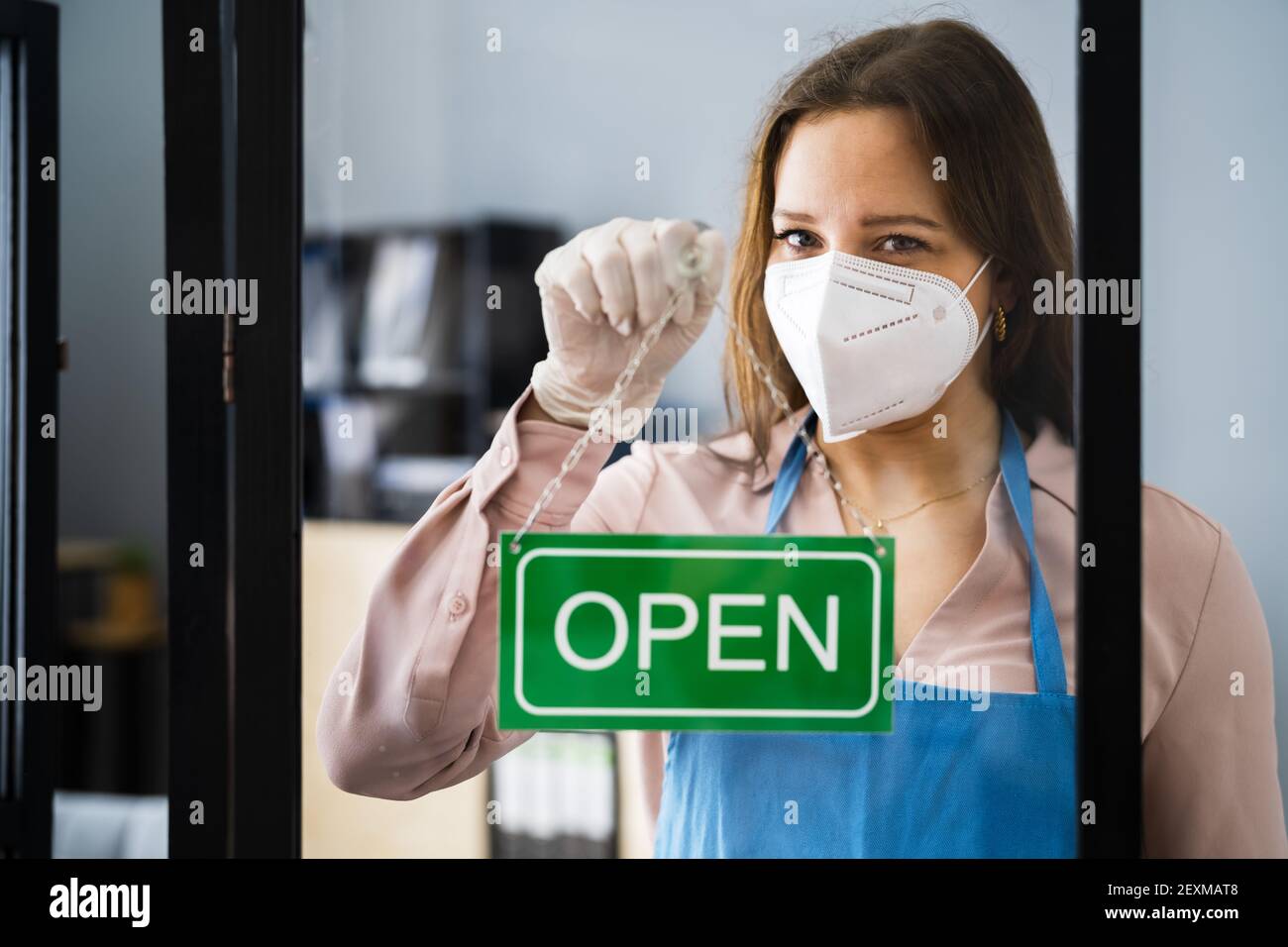Small business owner open sign hi-res stock photography and images - Alamy