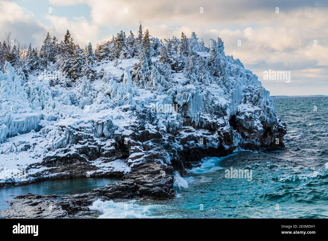 Indian Head Cove & The Grotto Bruce Peninsula National Park Tobermory ...
