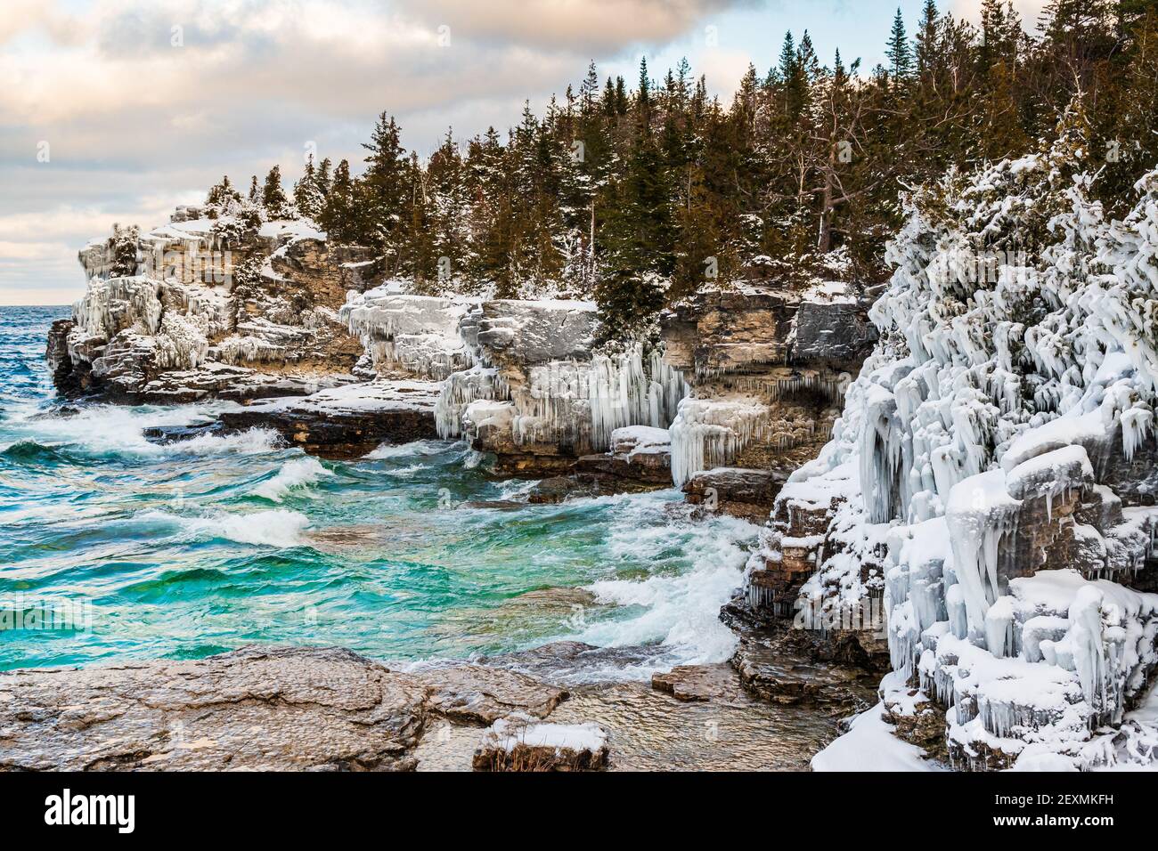 Indian Head Cove & The Grotto Bruce Peninsula National Park Tobermory ...
