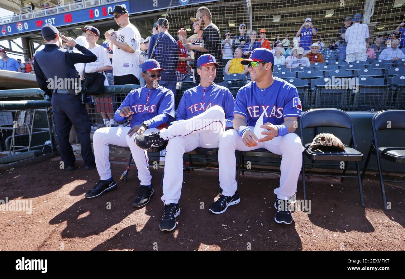 Texas Rangers manager Ron Washington and bench coach Tim Bogar talk ...