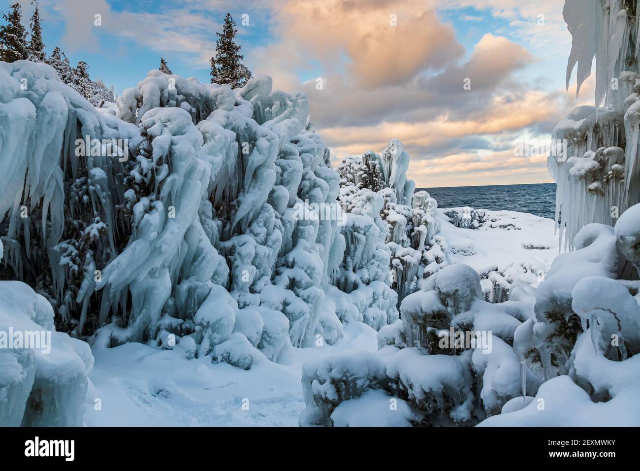 Indian Head Cove & The Grotto Bruce Peninsula National Park Tobermory ...