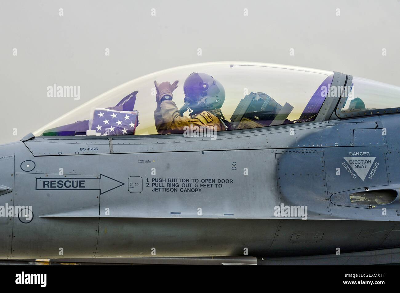 U.S. Air Force Lt. Col. Scott Walker, an F-16 Fighting Falcon aircraft ...