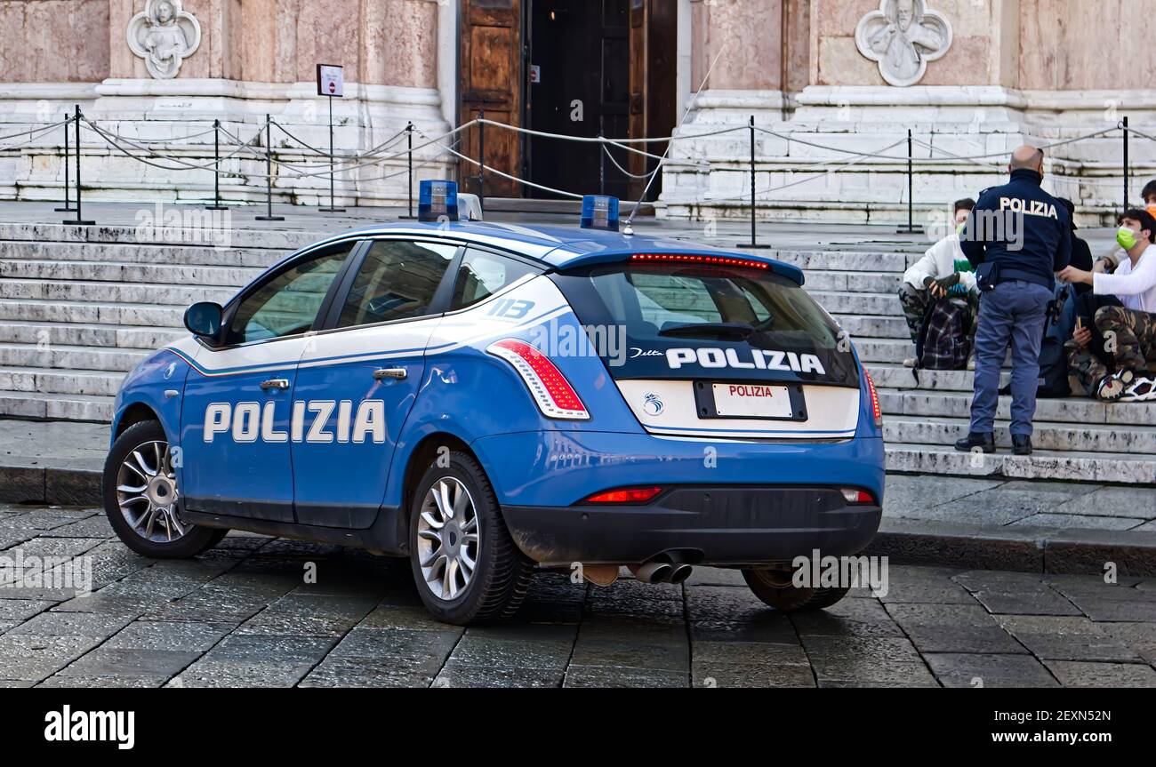 Italian Police Uniform High Resolution Stock Photography and Images - Alamy