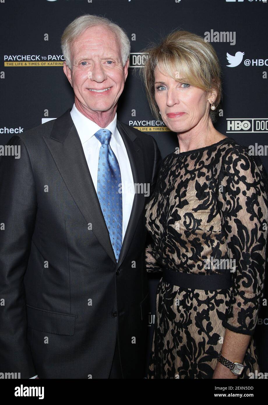 10 March 2014 - Los Angeles, California - Captain Chelsey "Sully ...