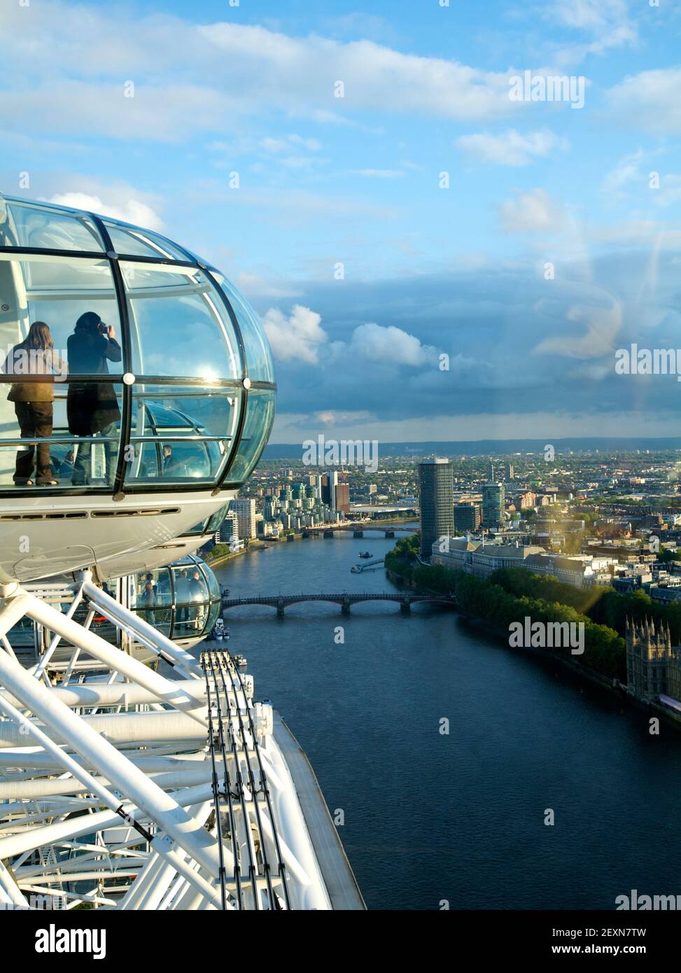 London eye travel city skyline hi-res stock photography and images - Alamy