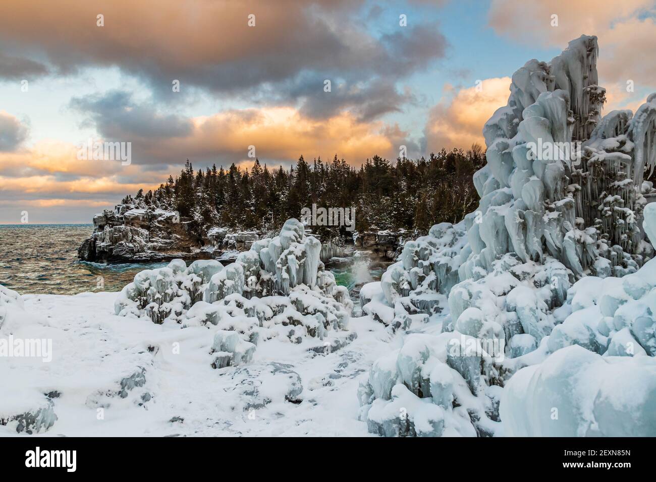 Indian Head Cove & The Grotto Bruce Peninsula National Park Tobermory ...