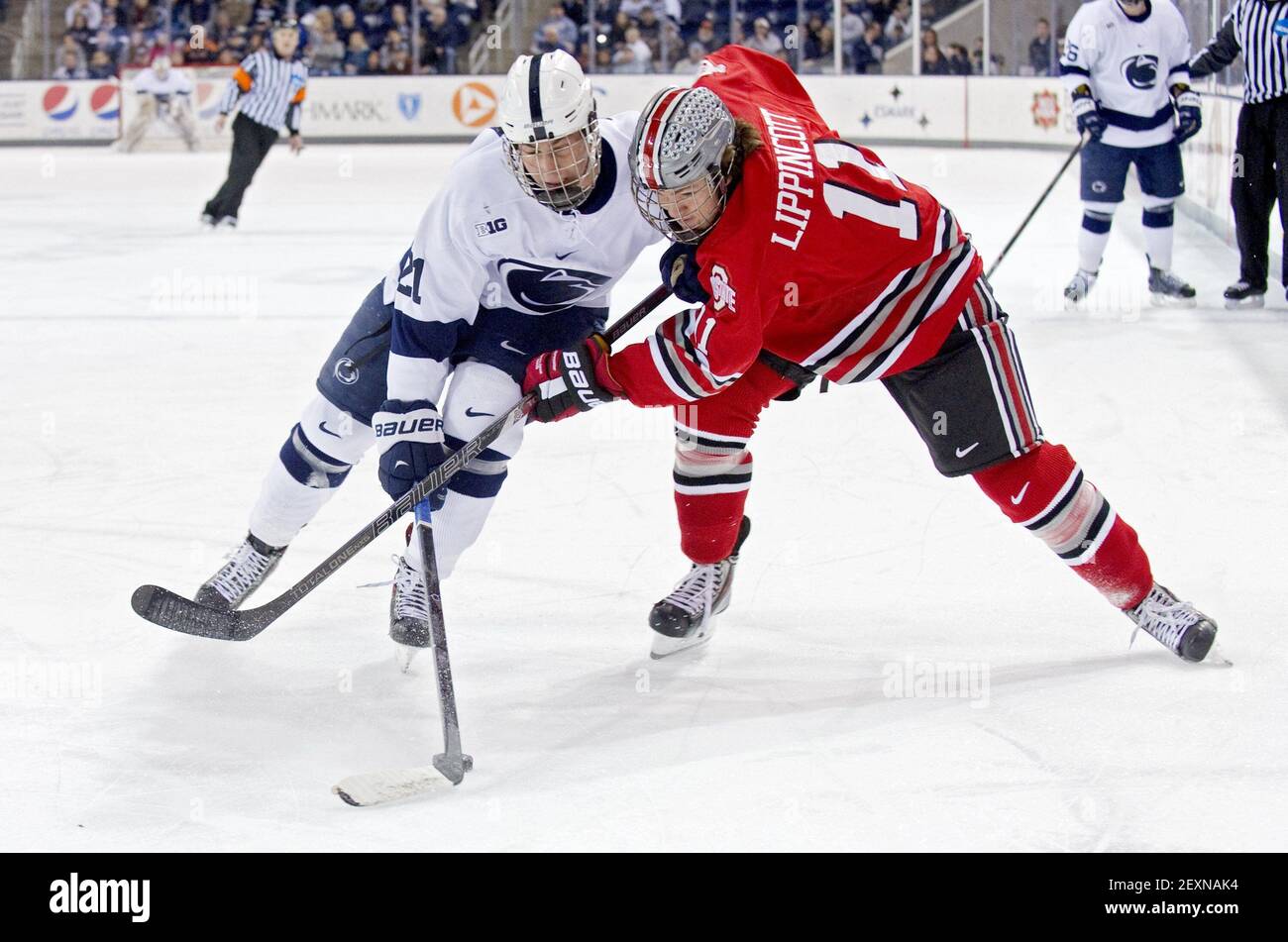Penn State's Ricky DeRosa and Ohio State's Alex Lippincott fight for ...