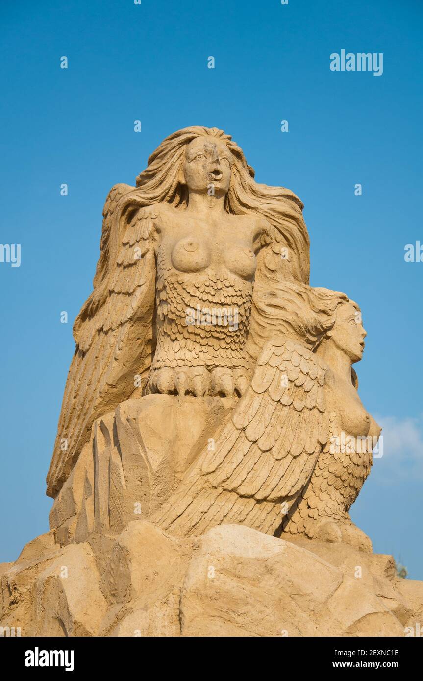 Sculpture of sirens hi-res stock photography and images - Alamy