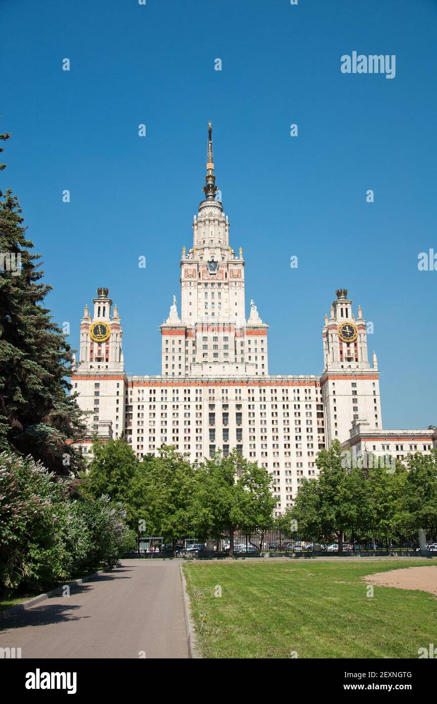 University mountains hi-res stock photography and images - Alamy