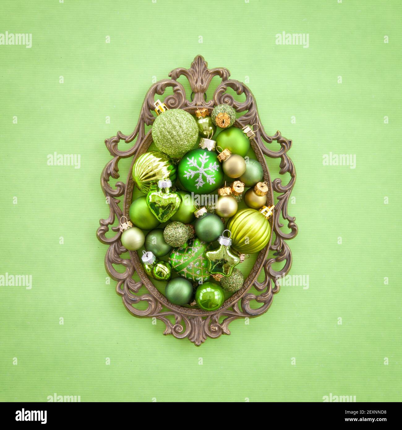 Oval tree hi-res stock photography and images - Alamy
