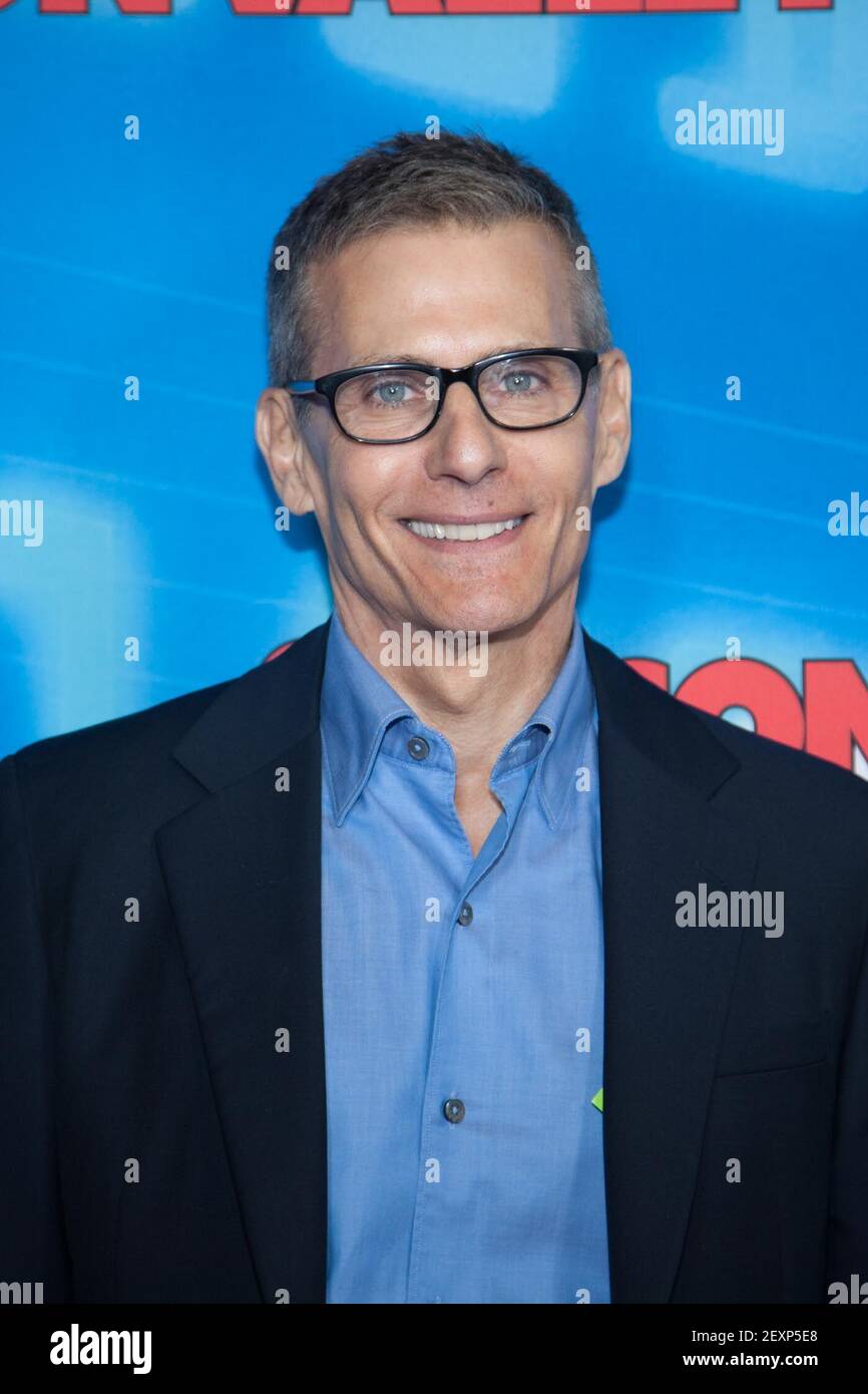 Alec Berg arrives at the HBO Original Series 'Silicon Valley' Premiere ...