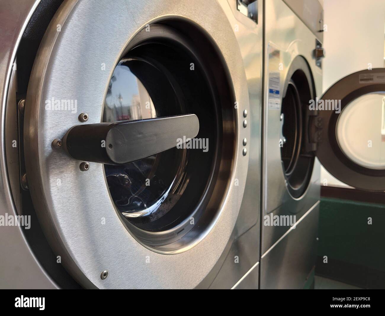 Wash machine mechanism hi-res stock photography and images - Alamy