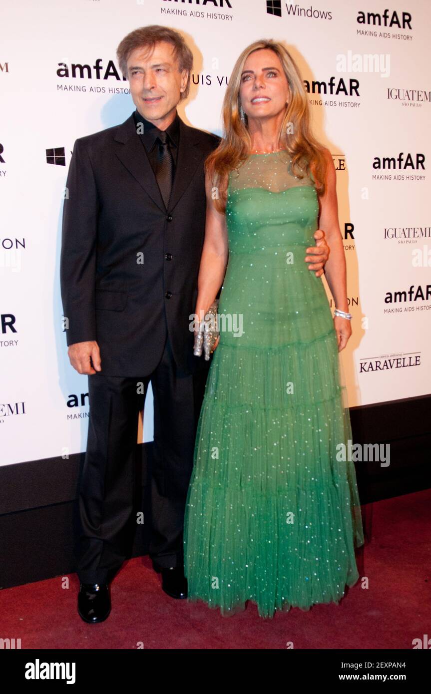 Brazilian actor Carlos Alberto Riccelli (L) and former Brazilian super ...