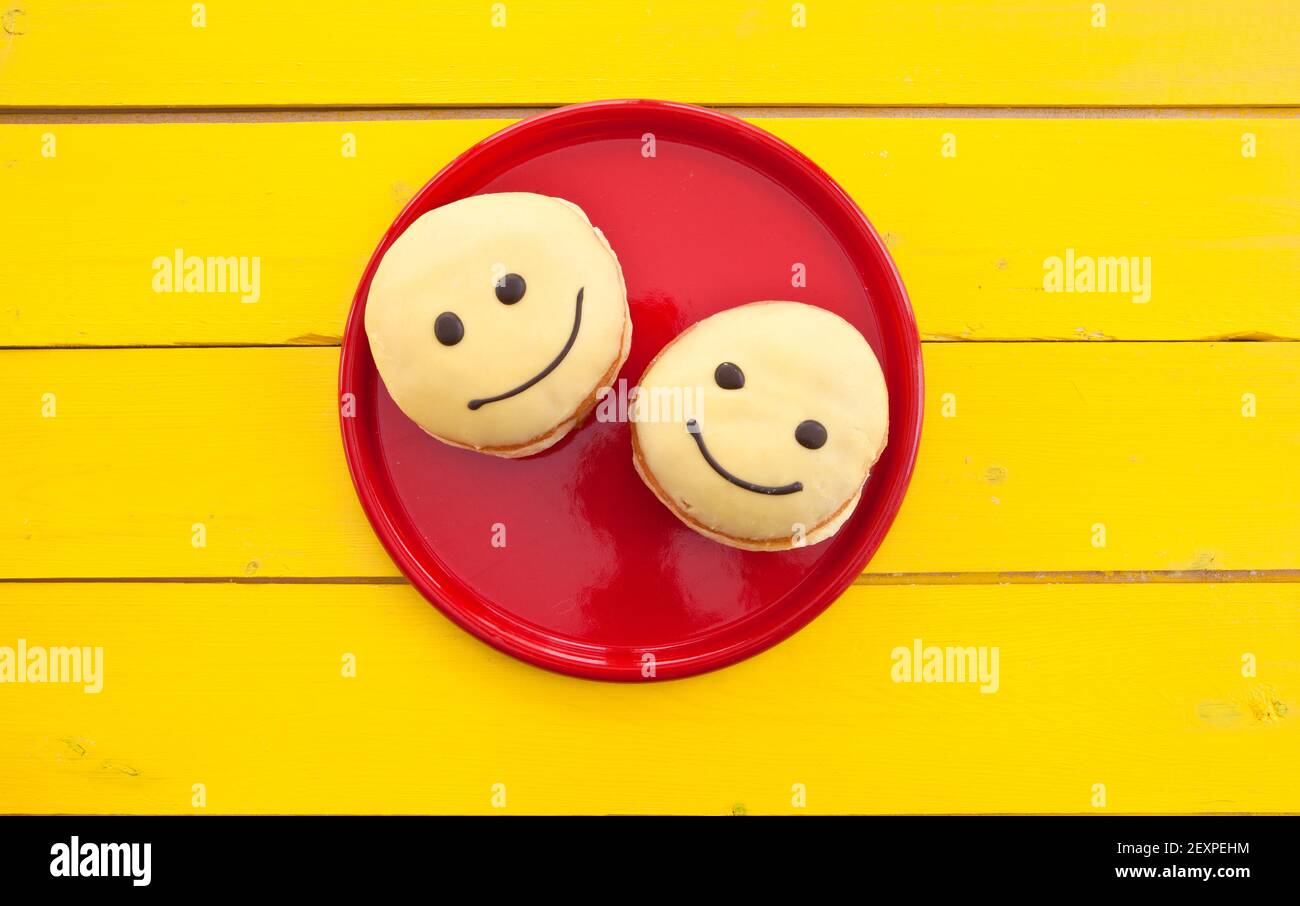 Donut Smiley Face High Resolution Stock Photography and Images - Alamy