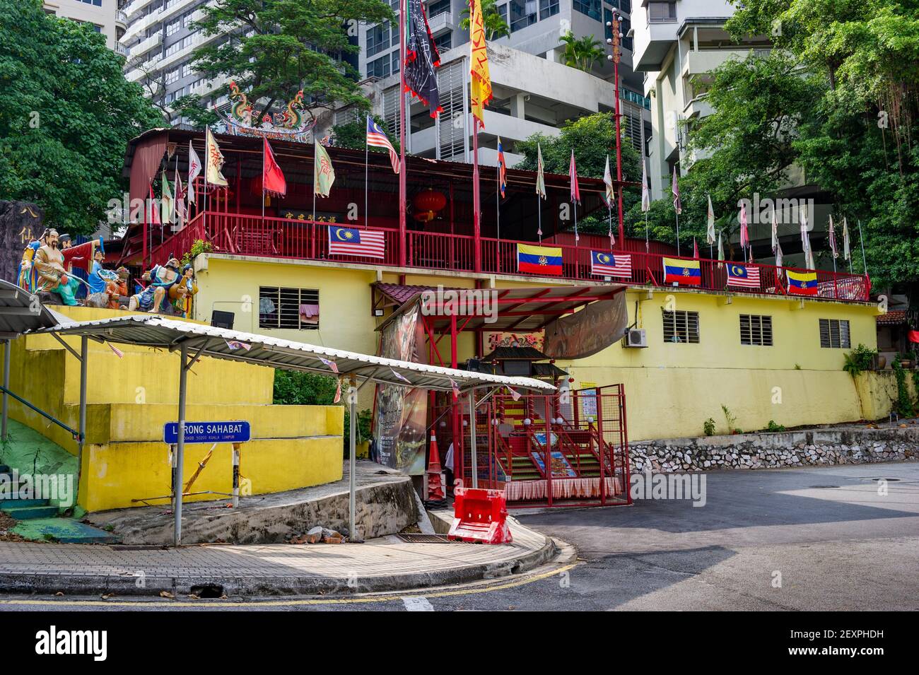 Bukit ceylon chinese temple hi-res stock photography and images - Alamy