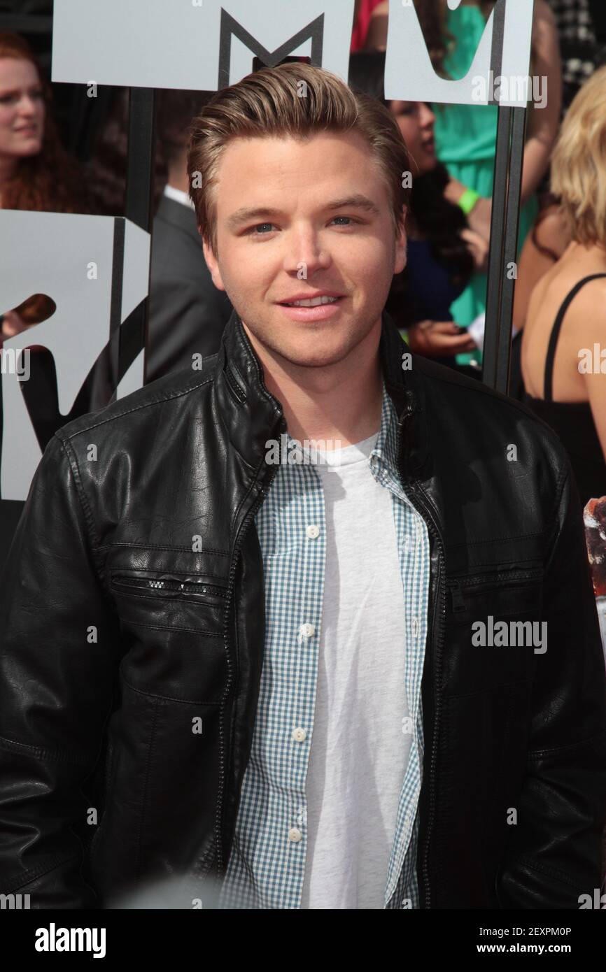 Actor Brett Davern arrives at the 2014 MTV Movie Awards held at the ...