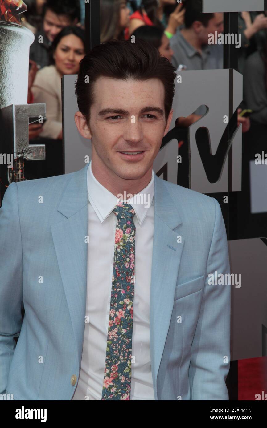 Actor Drake Bell arrives at the 2014 MTV Movie Awards held at the Nokia ...