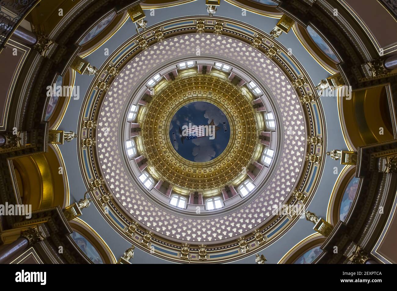Iowa state house hi-res stock photography and images - Alamy