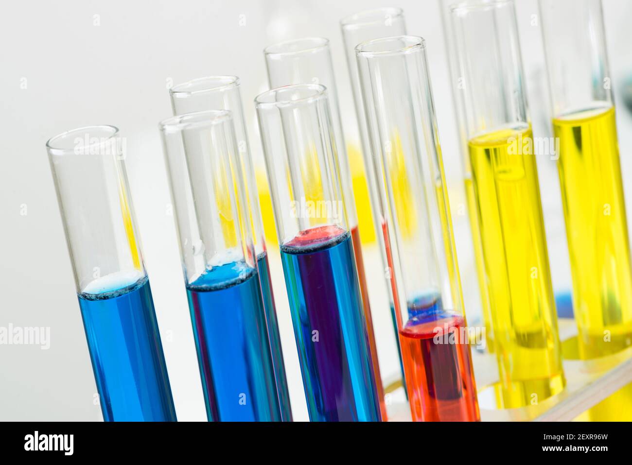 Science laboratory research and development Stock Photo - Alamy