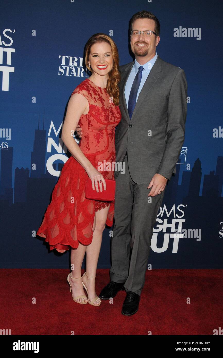 29 April 2014 - Hollywood, California - Sarah Drew, Peter Lanfer. "Moms ...