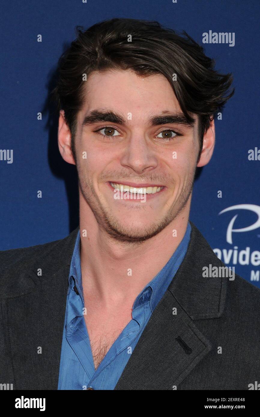 29 April 2014 - Hollywood, California - RJ Mitte. "Moms' Night Out ...