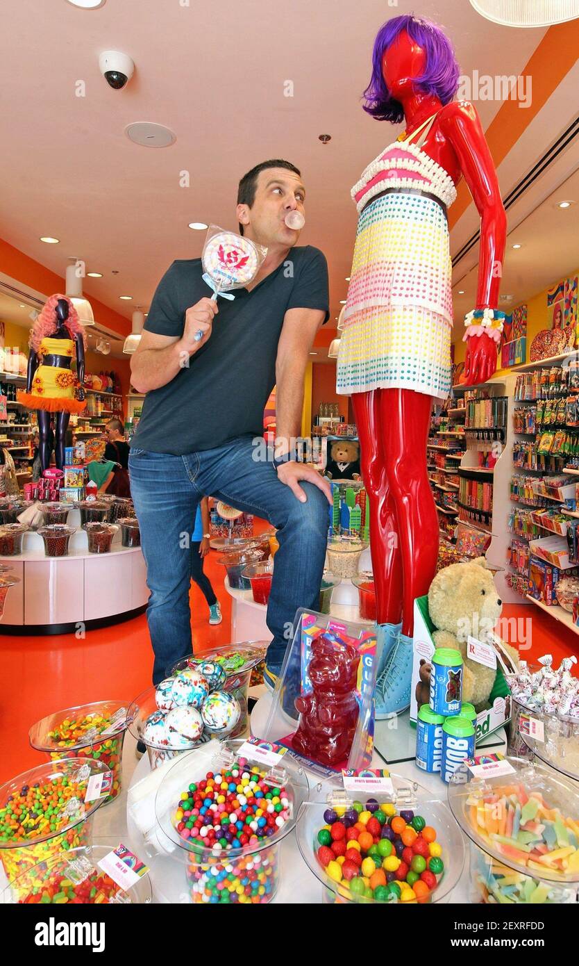 It's Sugar founder and CEO Jeff Rubin blows a bubble while surrounded ...